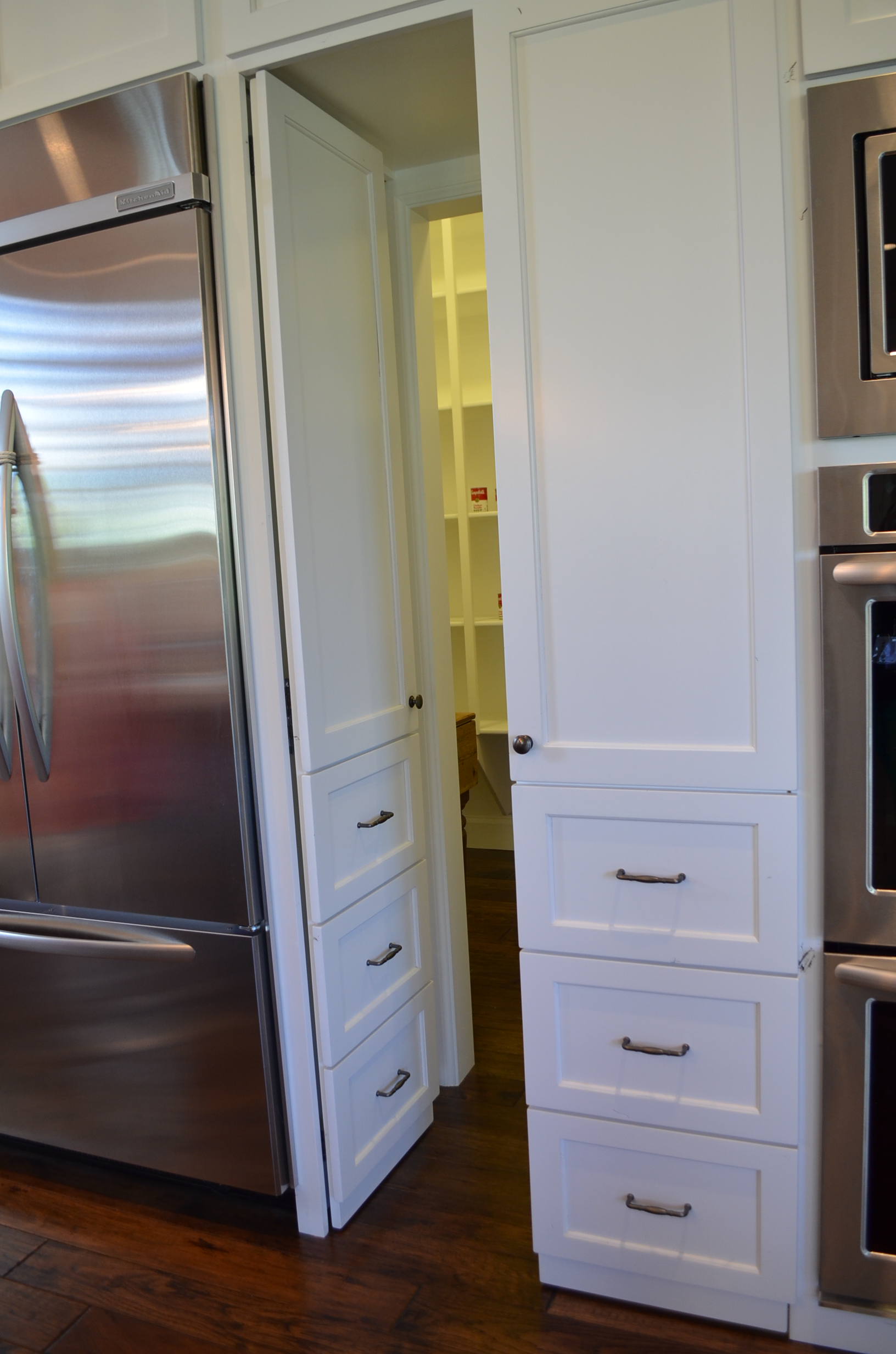10 Ways To Spruce Up Your Pantry Door Page 4 Of 11 10 Ways To Spruce Up Your Pantry Door Page 4 Of 11