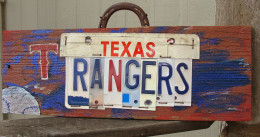 10 Creative Vintage Sign Ideas - Sunlit Spaces